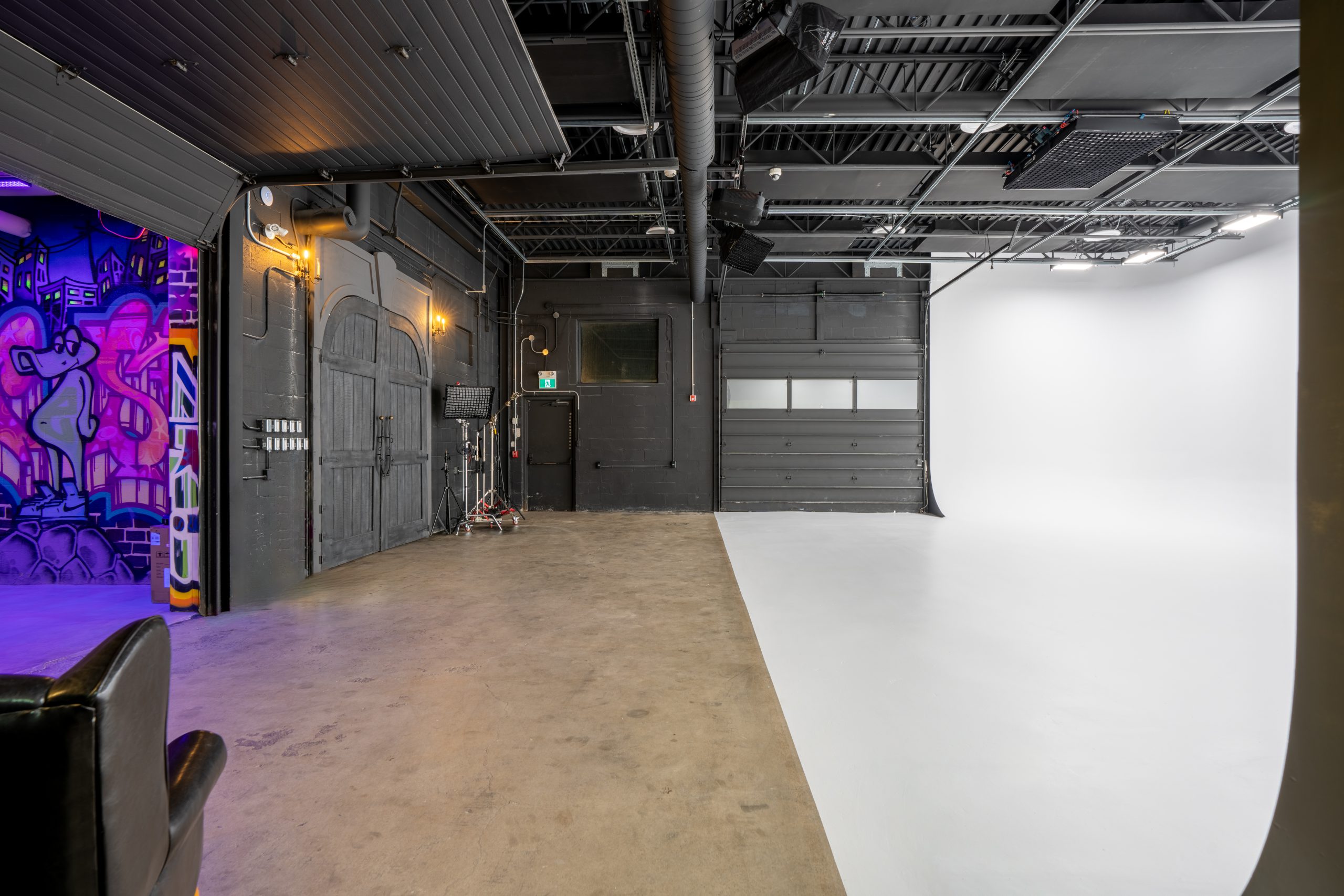 Infinity Room | Black Frame Studios